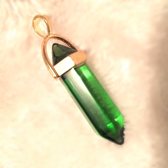 Jewelry | Kryptonite Color Green Transparent Hexagonal Point Pendant ...